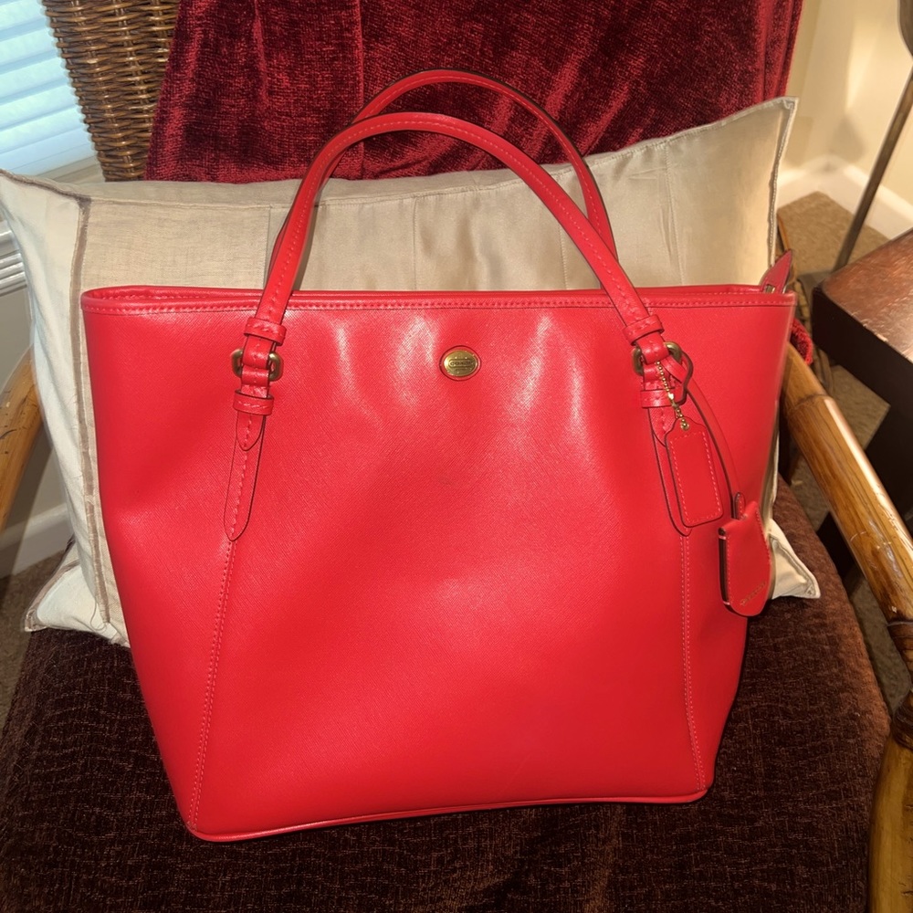 Coach (Miami Red). Like New ! - Gem